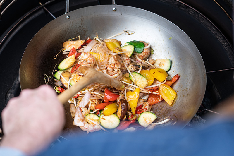 Kooktechniek | Wokken en roerbakken | Kamado | Big Green Egg